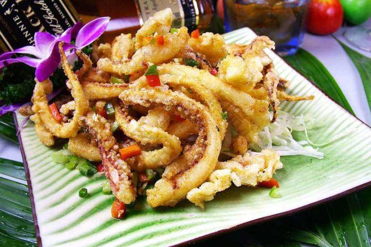 Boiling Bowl Delivery Menu | Order Online | 500 Mission Boulevard Santa ...