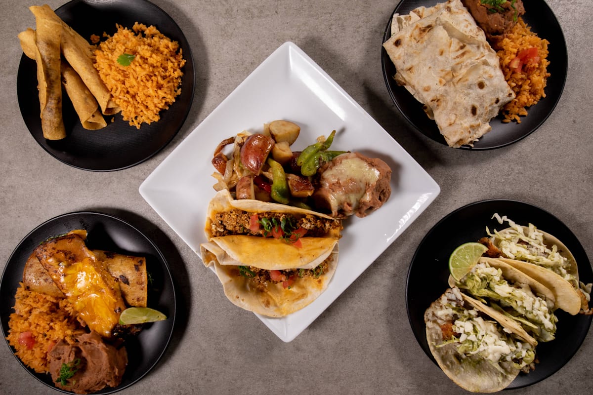 Mattito's (Centrum Oaklawn) Delivery Menu | Order Online | 3102 Oaklawn ...