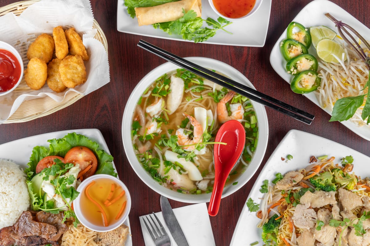 Pho Vi Vi Pearland Delivery Menu | Order Online | 1921 E Broadway St ...