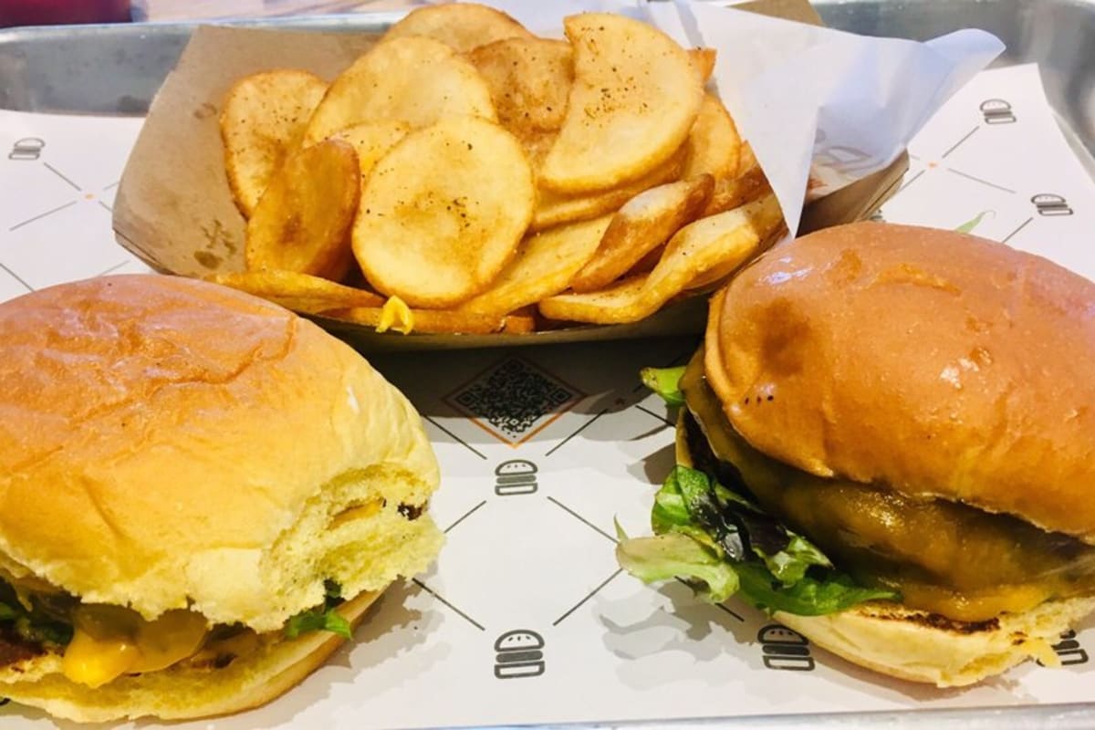 Burger IM - Baton Rouge, LA Restaurant | Menu + Delivery | Seamless