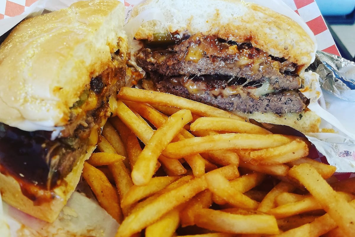 Le Roux's On The Lake - New Orleans, LA Restaurant | Menu + Delivery ...