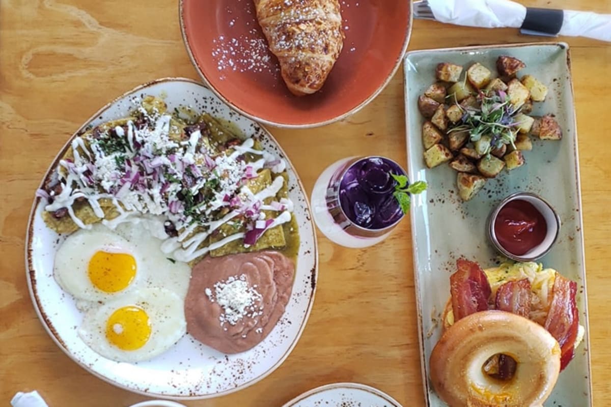 Dulce De Leche Cafecito - Chicago, IL Restaurant | Menu + Delivery ...