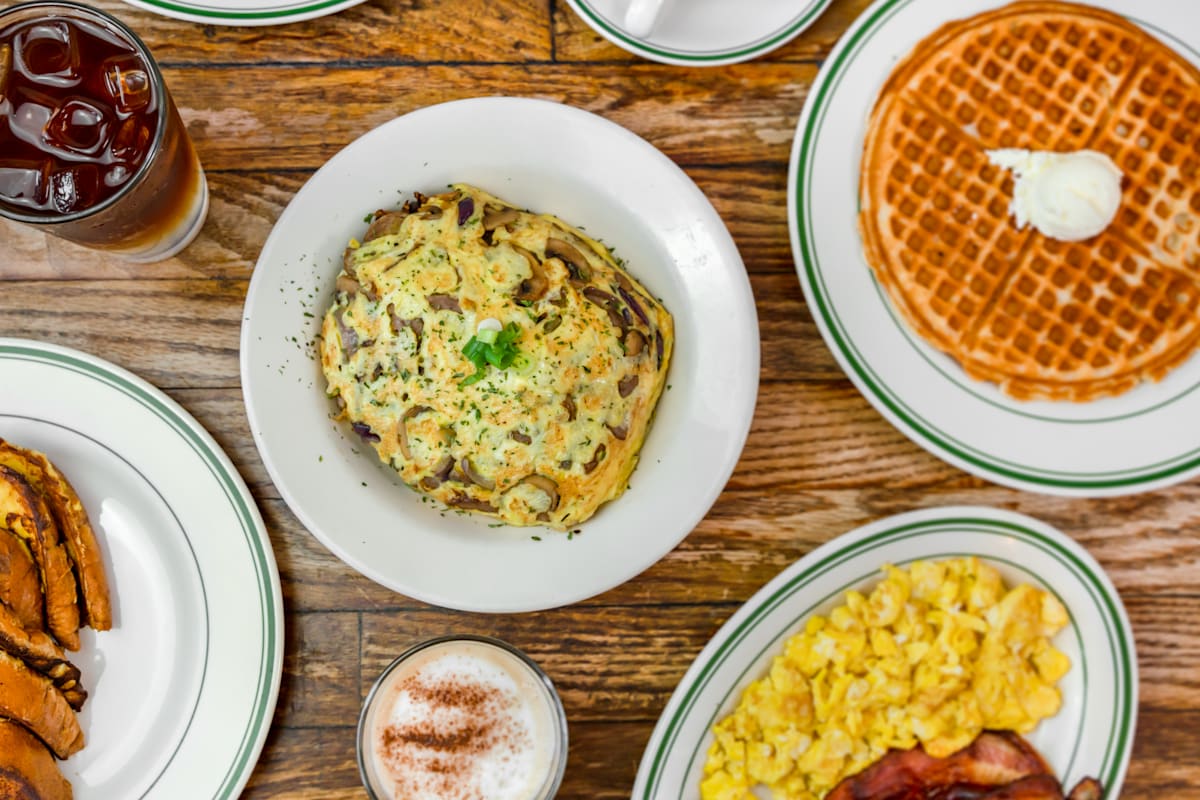 Lynn & Lu's Escapade Cafe Delivery Menu | Order Online | 3353 Grand Ave ...