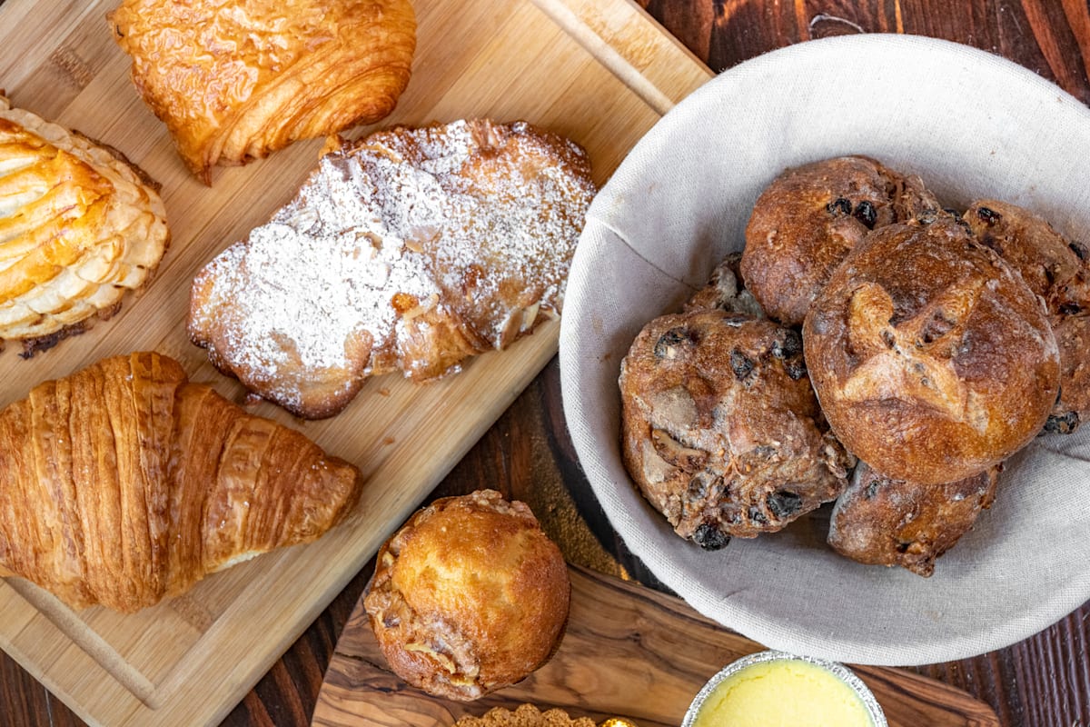 Apple Tree Gourmet - Brooklyn, NY Restaurant | Menu + Delivery | Seamless