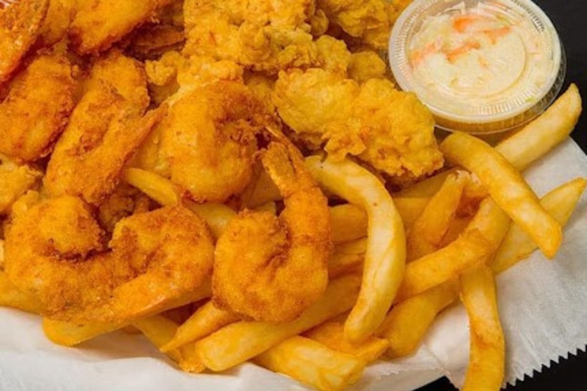 Twin Seafood & Grocery Market (Oceanic Bistro Hot Food Department ...