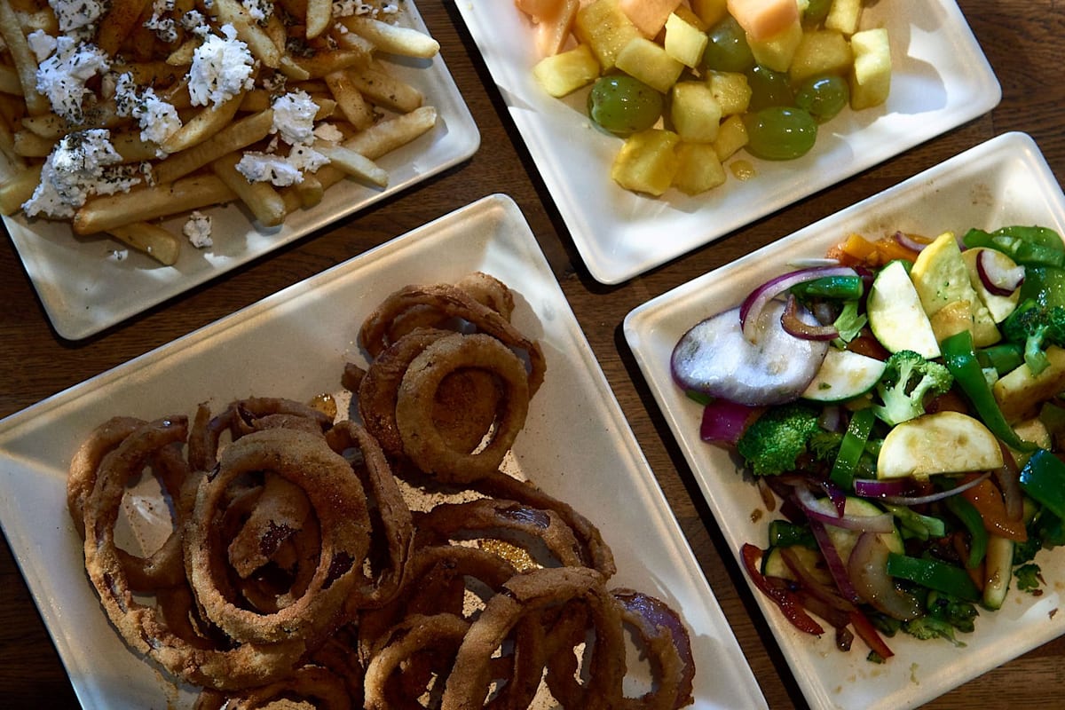 Gus's Drive-In Delivery Menu | Order Online | 1657 W 3rd St Los Angeles ...