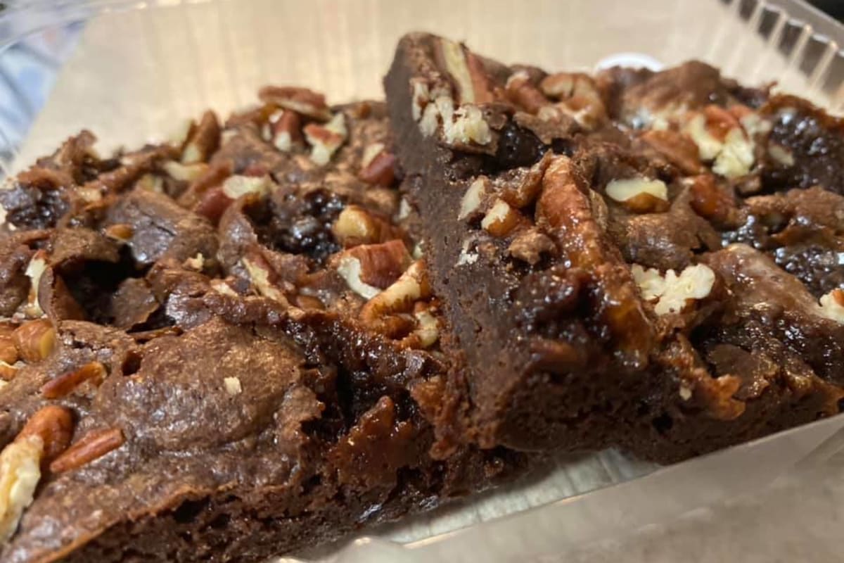 Lil Tea's Specialty Desserts Delivery Menu | Order Online | 2033 Coast ...