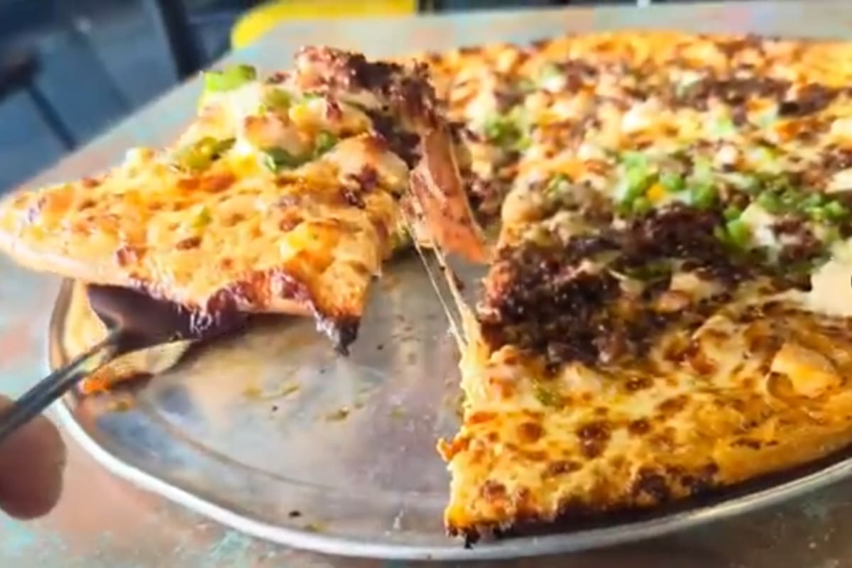 Mercurio's Pizza, Music & RestoBar Delivery Menu | Order Online | 2931 ...