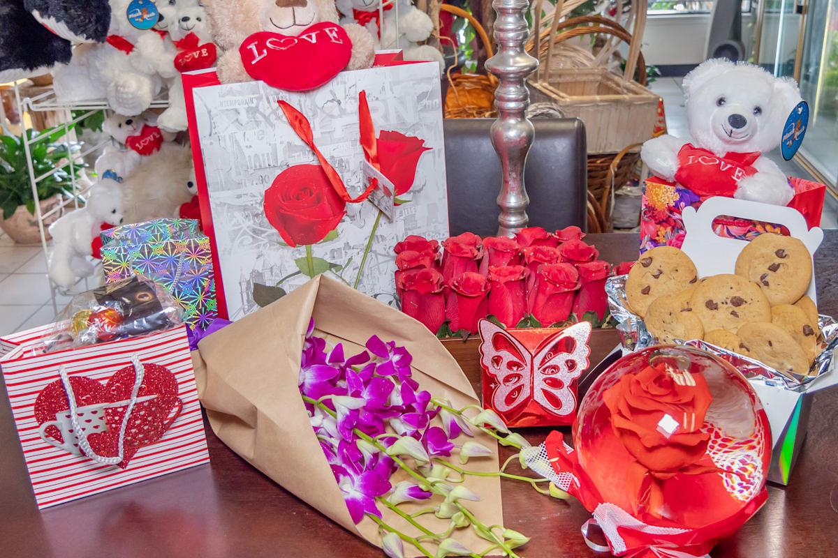 Classy Design Florist (Roses) - Houston, TX Restaurant | Menu ...