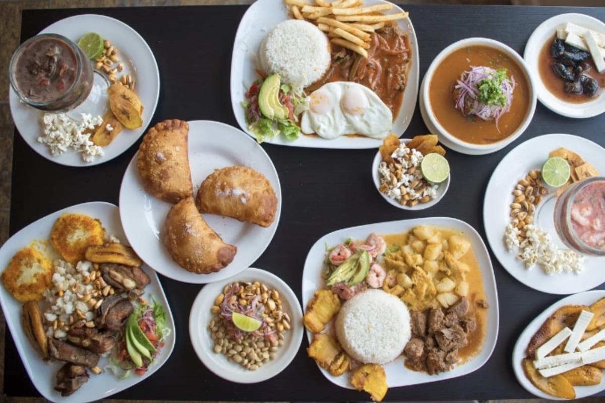 Avenida del Sabor Delivery Menu | Order Online | 5805 West Diversey Avenue Chicago | Grubhub