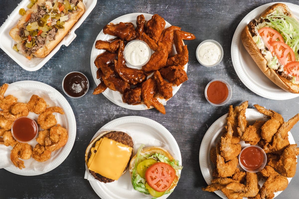 Sharks 63rd Fish & Chicken - Chicago, IL Restaurant | Menu + Delivery ...