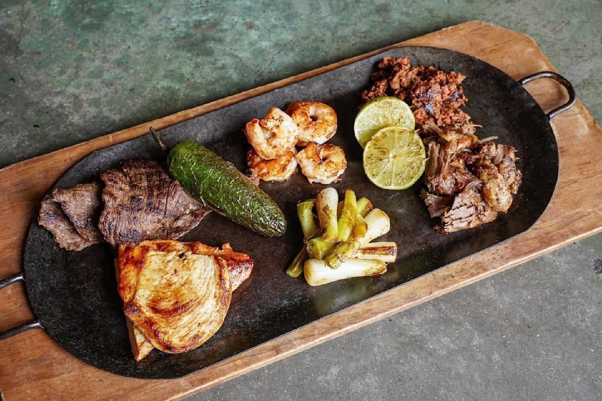 Agavero Grill & Cantina - Collinsville, IL Restaurant | Menu + Delivery ...