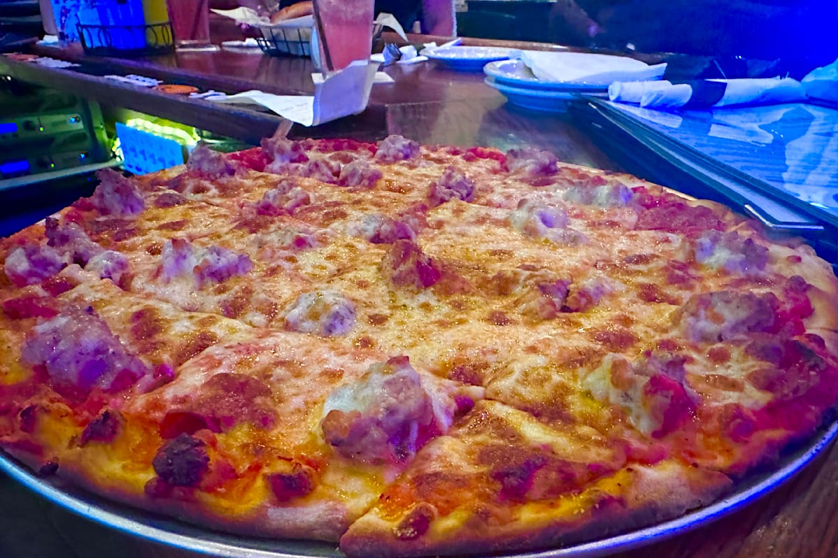 Madison Pizza Co. - Forest Park, IL Restaurant | Menu + Delivery | Seamless