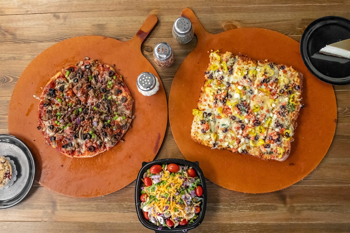 BC Pizza Kalamazoo Delivery Menu | Order Online | 1710 W Main St ...