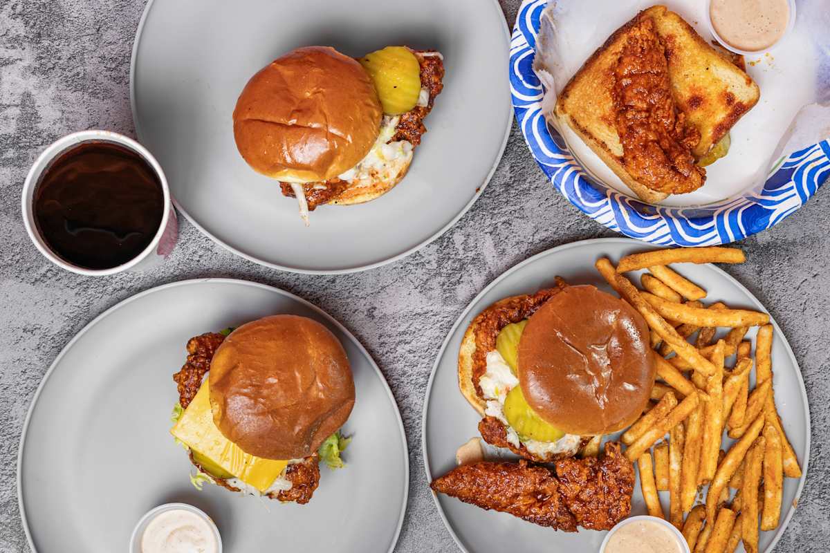 Three Bros Hot Chicken & Bubble Tea - Lindenhurst, IL Restaurant | Menu ...