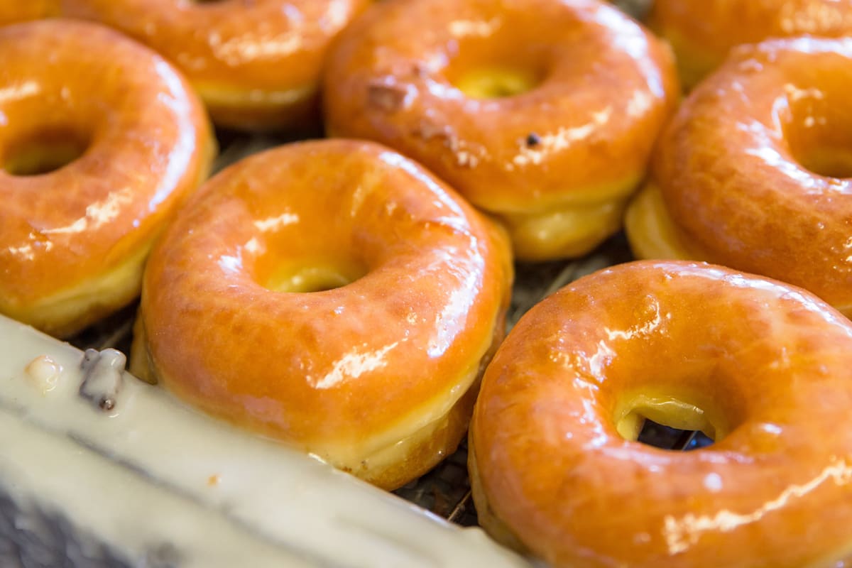 Randy's Donuts - Downey Delivery Menu | Order Online | 8721 Firestone ...