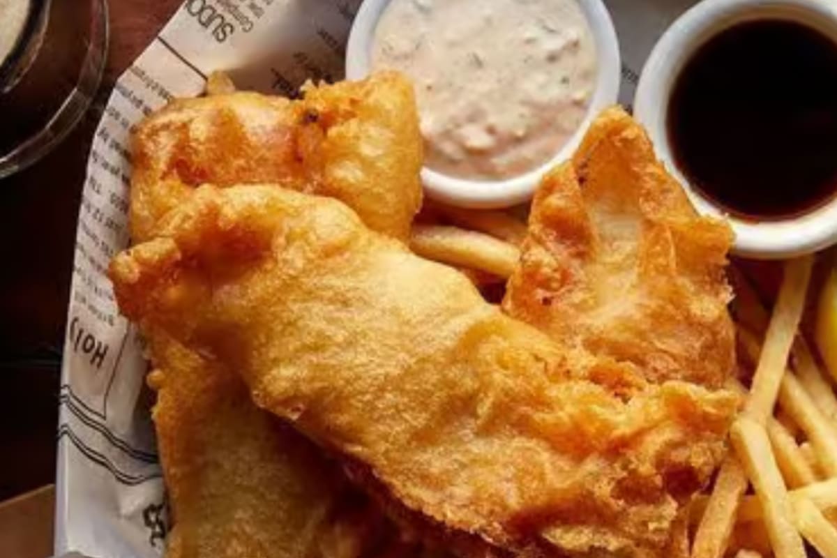 P. J. Clarke's At The Curtis Delivery Menu | Order Online | 601 Walnut ...