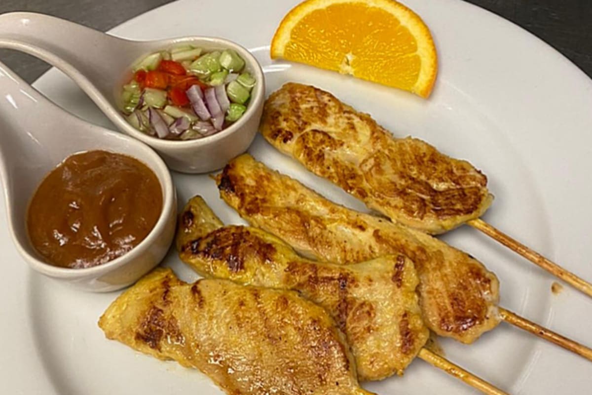 Basil Thai Restaurant Delivery Menu | Order Online | 2318 SW 336th St ...