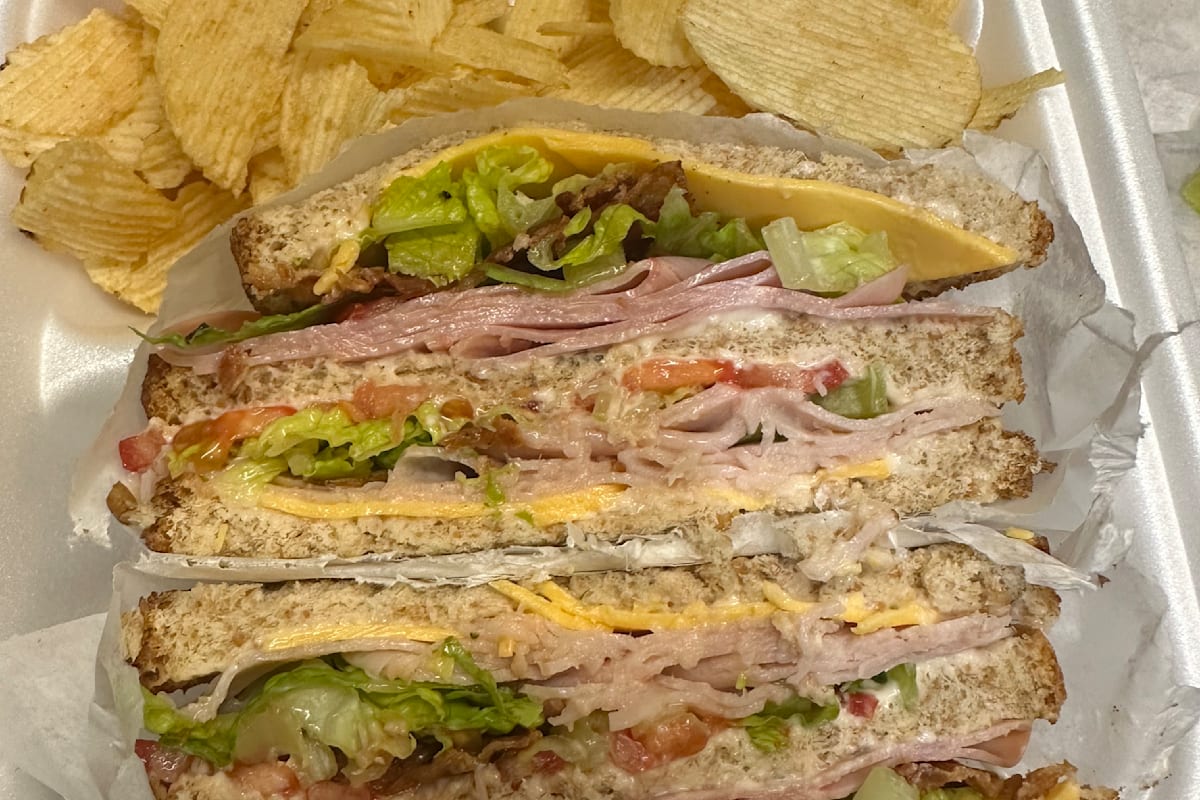 B Eazy Bar & Grill - Cincinnati, OH Restaurant | Menu + Delivery | Seamless