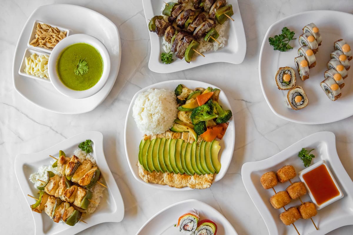 Chopsticks Sushi y Mas @ Jaime Zapata - Laredo, TX Restaurant | Menu ...