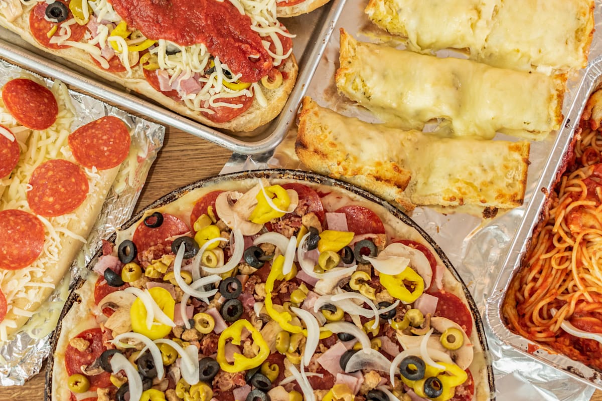 Genova's pizza Delivery Menu | Order Online | 698 Richmond Ave Marion ...