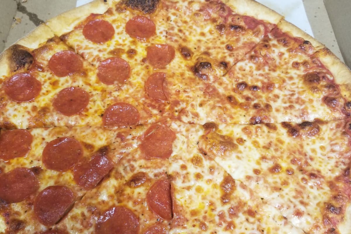 Cjs Westtown Pizza Delivery Menu Order Online 873 Ny 284 Westtown Grubhub