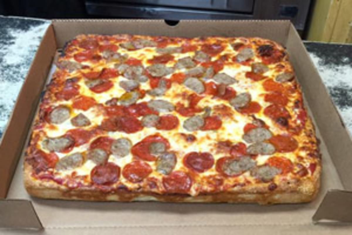 Cannoli Kitchen Pizza Delivery Menu | Order Online | 1156 E Hillsboro ...