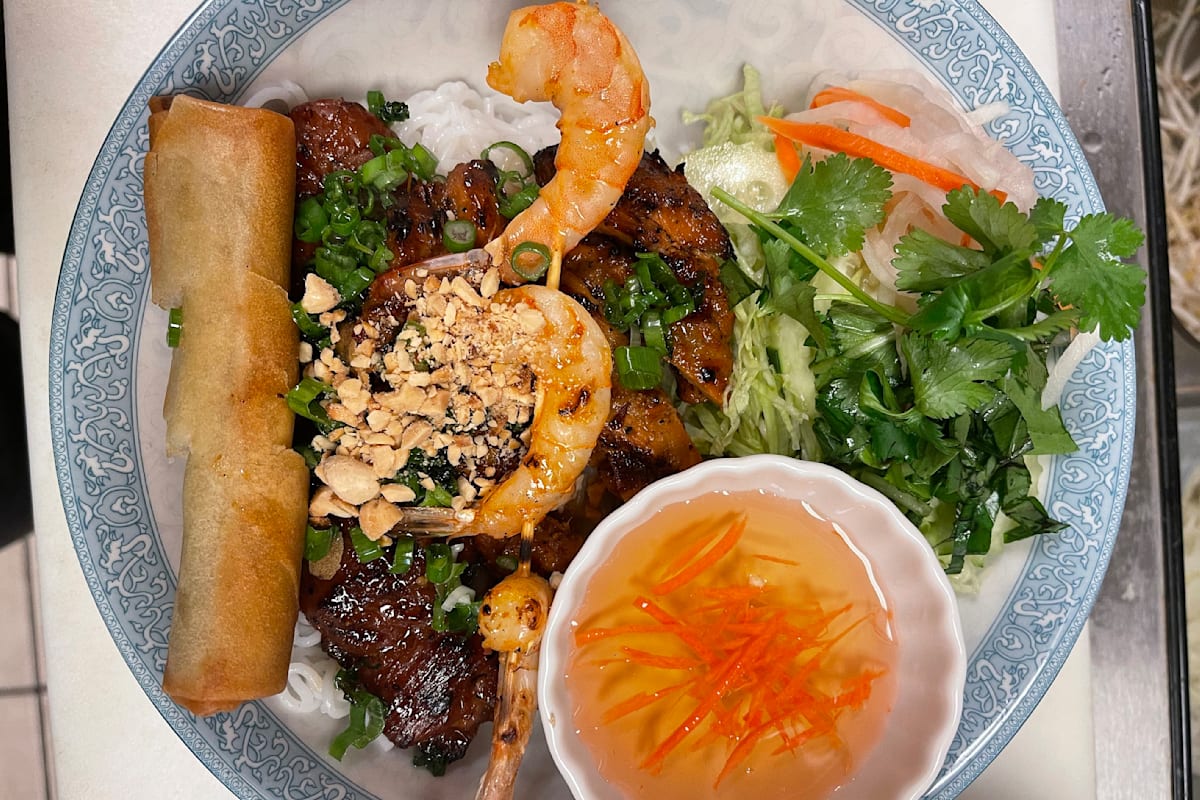 Pho Hue Delivery Menu | Order Online | 14608 Hwy 99 Lynnwood | Grubhub