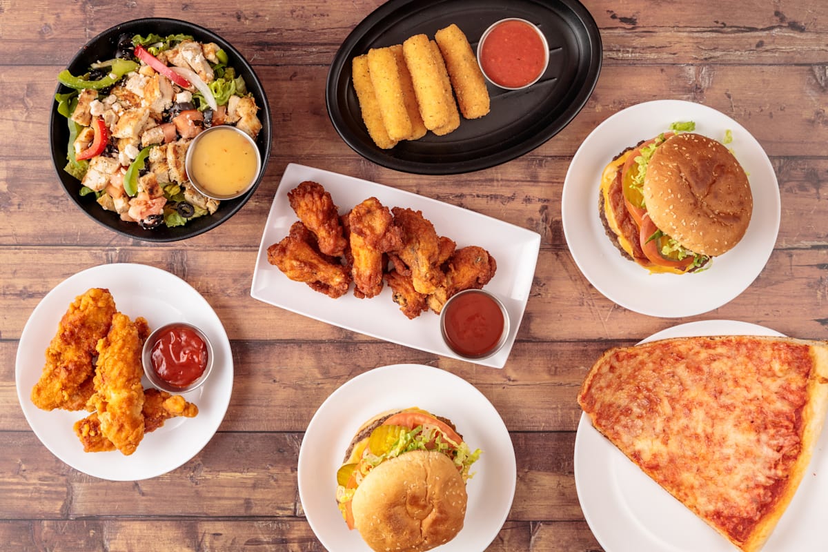 Daisy's Pizza Place - Bronx, NY Restaurant | Menu + Delivery | Seamless