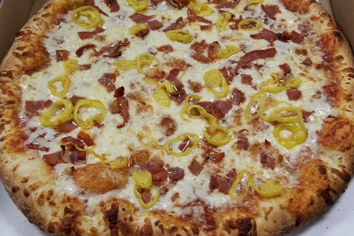 Chester Cab Pizza - Rochester, NY Restaurant | Menu + Delivery | Seamless