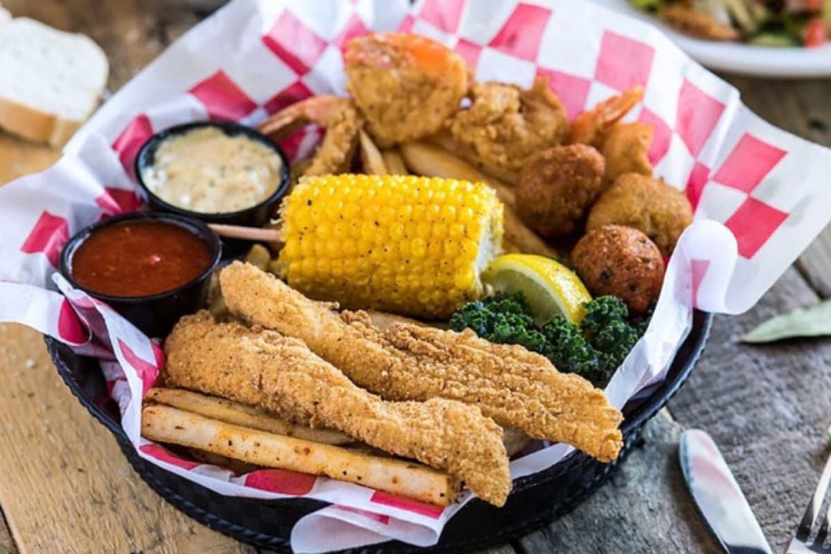 Razzoo's Cajun Cafe Delivery Menu | Order Online | 1990 S Stemmons Fwy ...