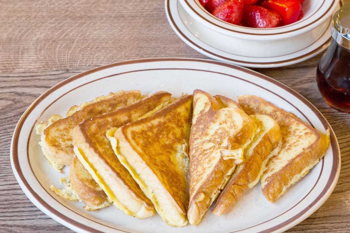 Salonica Restaurant Delivery Menu | Order Online | 1440 E 57th St ...