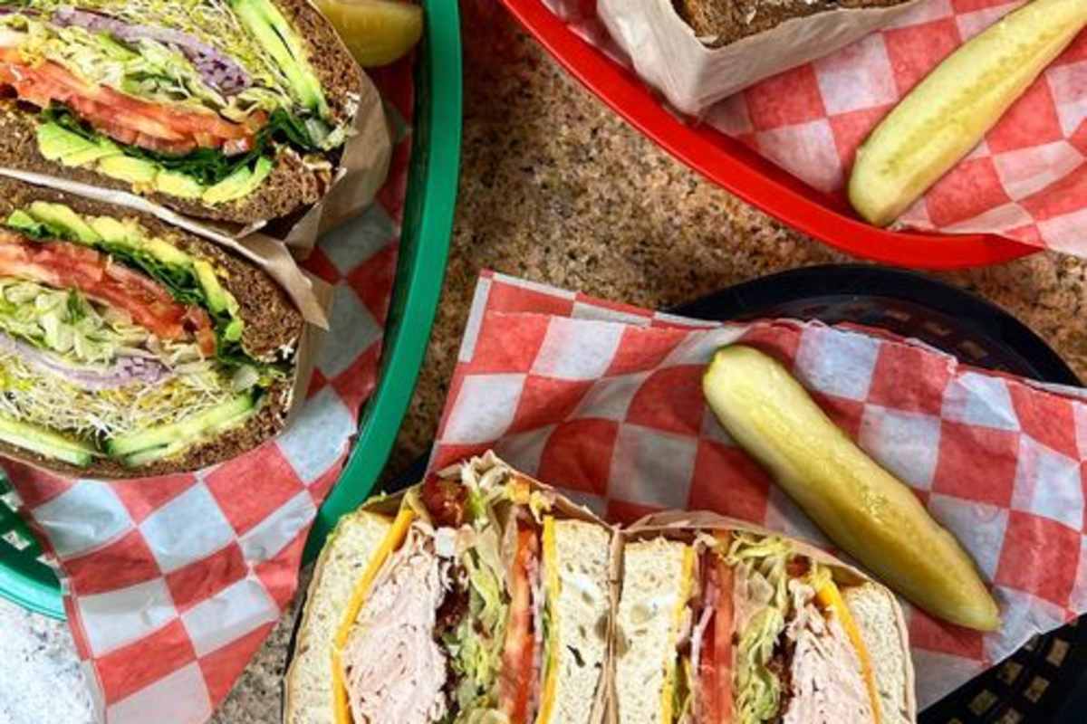 The Lunch Spot - Palm Desert, CA Restaurant | Menu + Delivery | Seamless