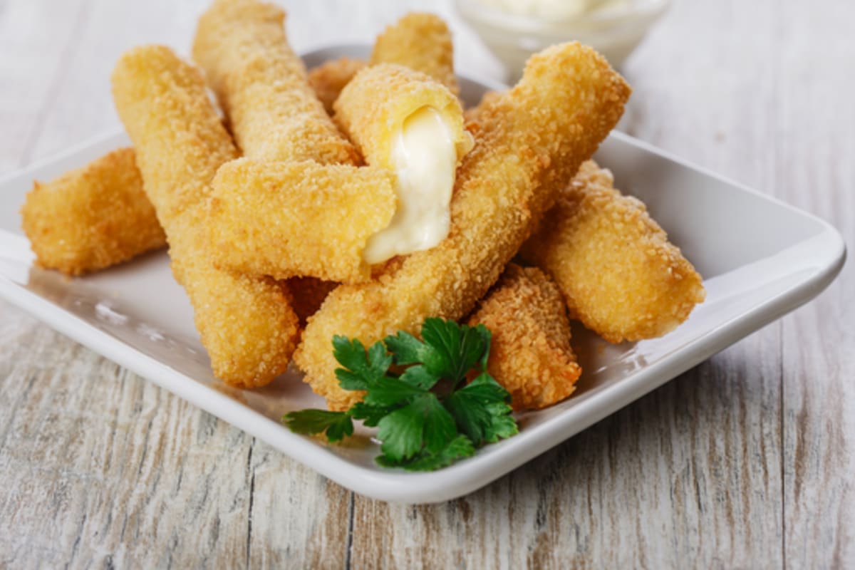 The Castle Lounge & Grill - Houston, TX Restaurant | Menu + Delivery ...
