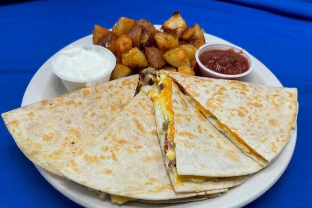 Munchies Breakfast & Lunch Delivery Menu | Order Online | 4263 North ...