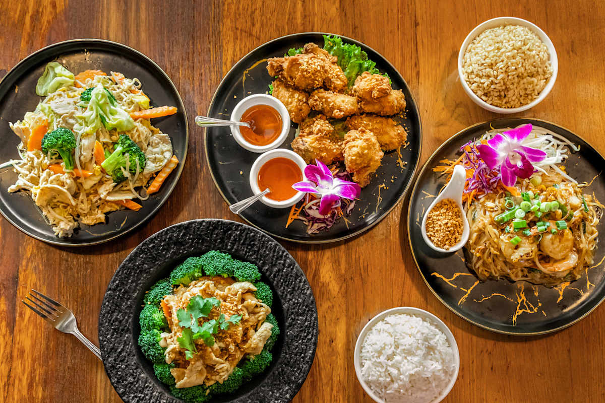 Seng Tong Thai Delivery Menu | Order Online | 600 Pine Street Seattle ...