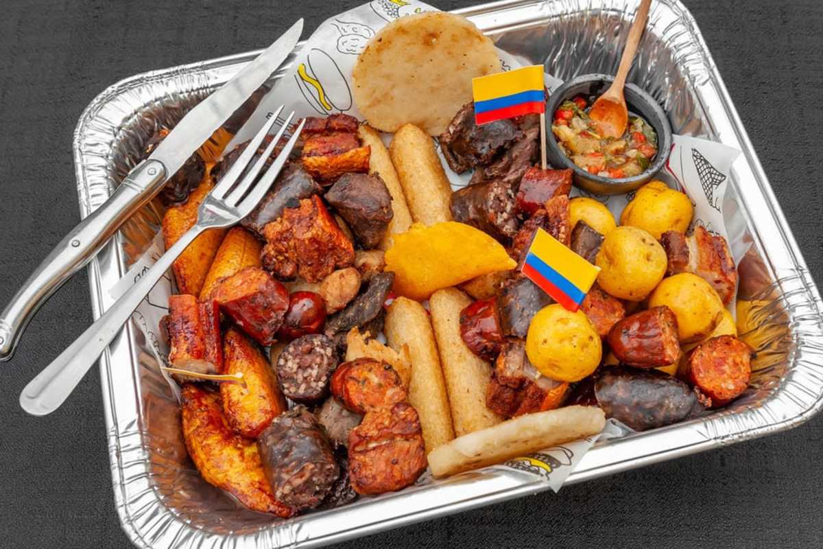 El Antojo Colombiano Delivery Menu | Order Online | 300 E Hinson Ave ...