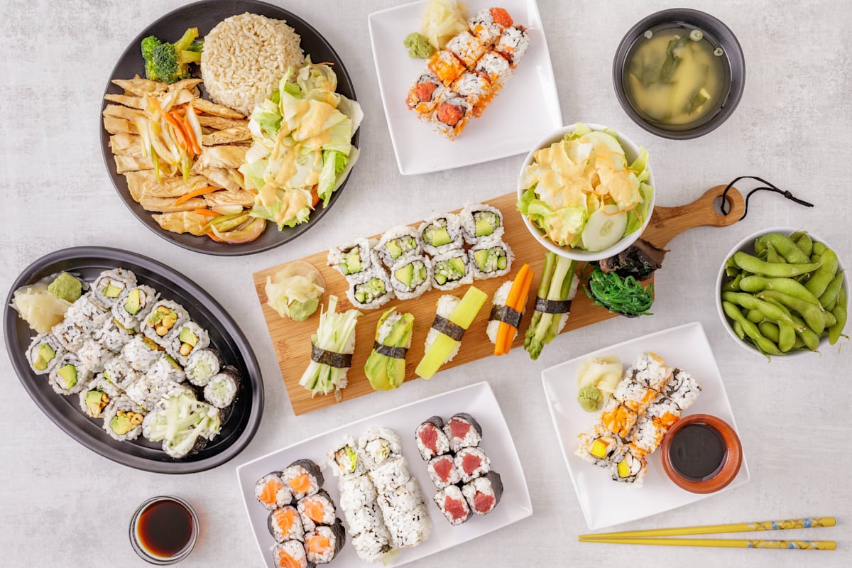 Sushi Kuu - Lake Hiawatha, NJ Restaurant | Menu + Delivery | Seamless