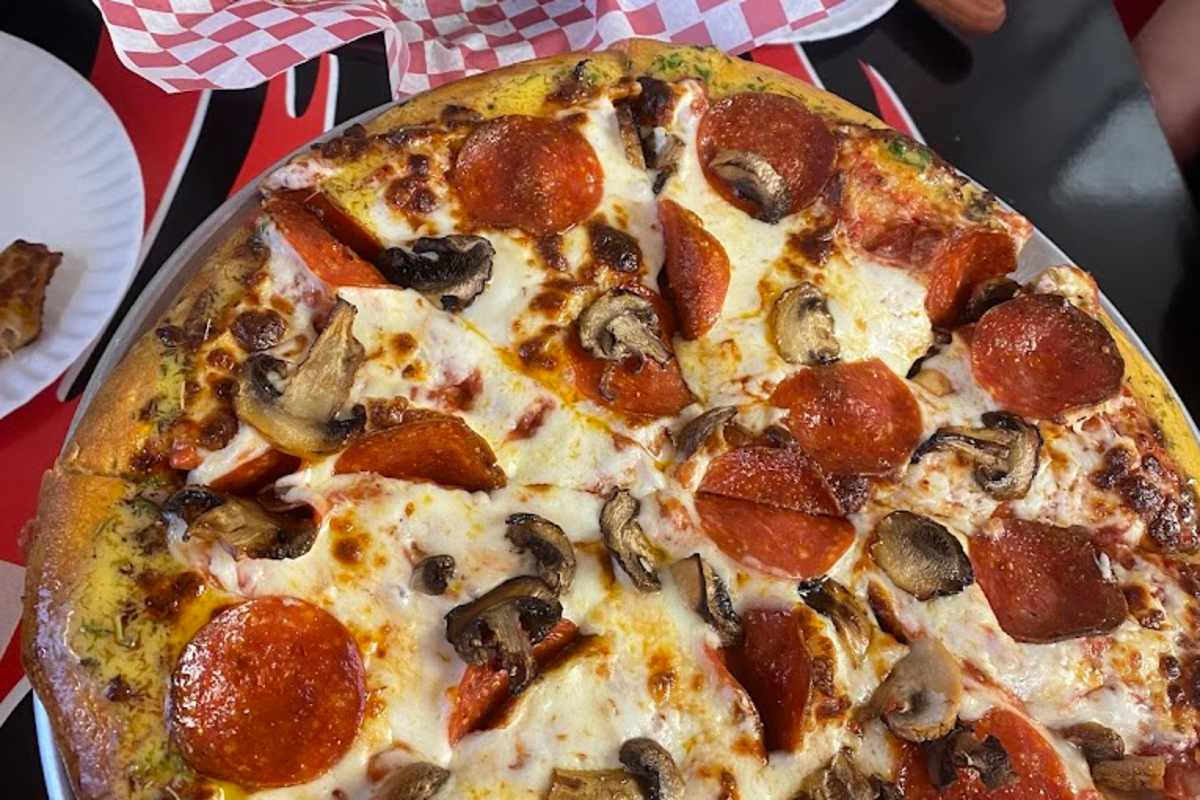 Wild Coyote Pizza - La Joya, TX Restaurant | Menu + Delivery | Seamless