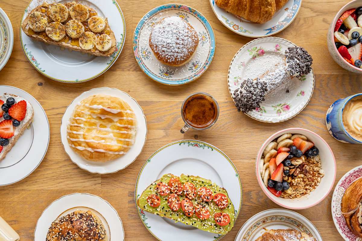 Holy Cannoli! Cannoli Bar & Gelateria Delivery Menu | Order Online | 31 ...
