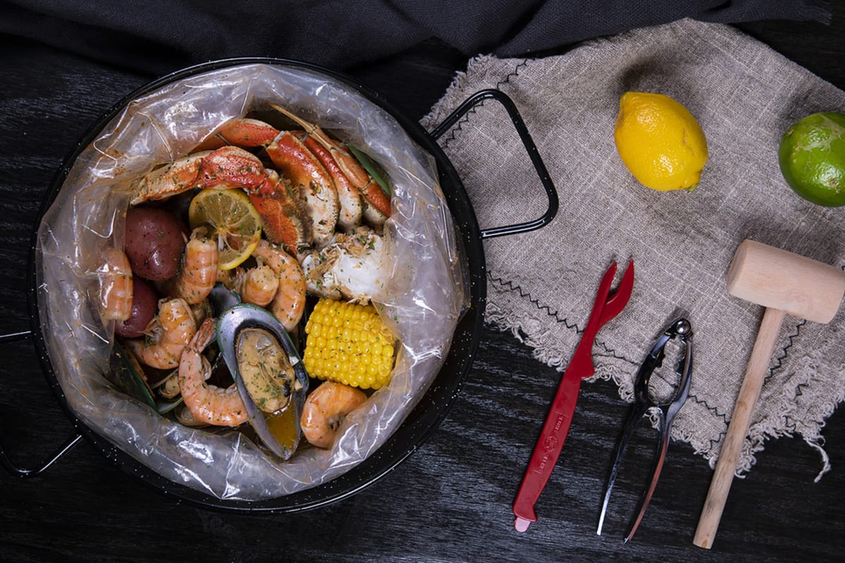 H.Crab Delivery Menu | Order Online | 25-93 Francis Lewis Blvd Flushing ...