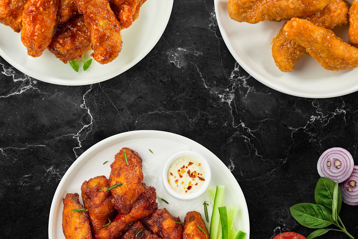 Crispy Chicken Clique Delivery Menu | Order Online | 2700 LaSalle ...