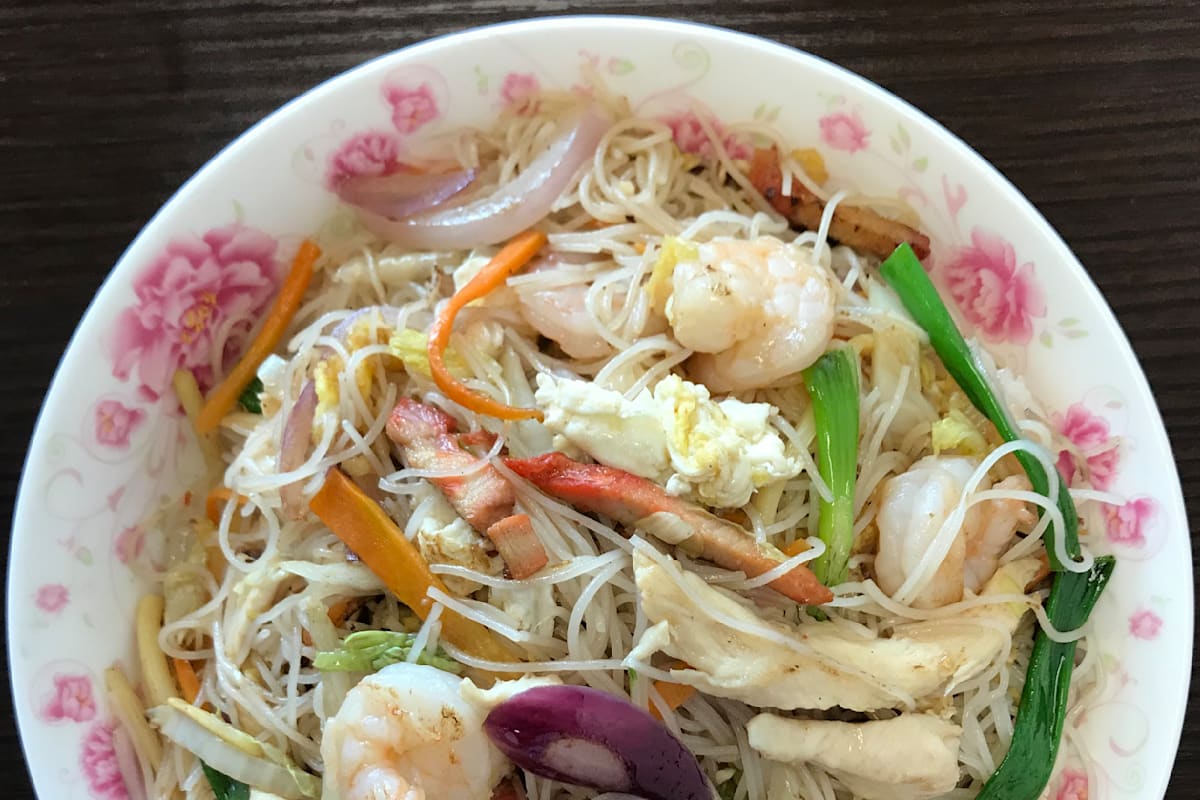 China Hut Delivery Menu | Order Online | 2415 MacArthur Rd Whitehall ...