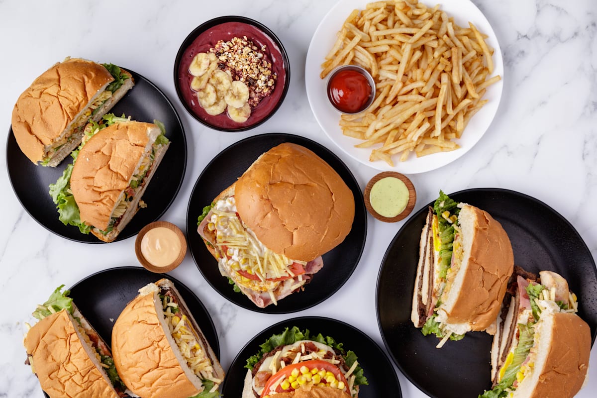 Altas Horas (Luncheonette & Bakery) - Newark, NJ Restaurant | Menu ...