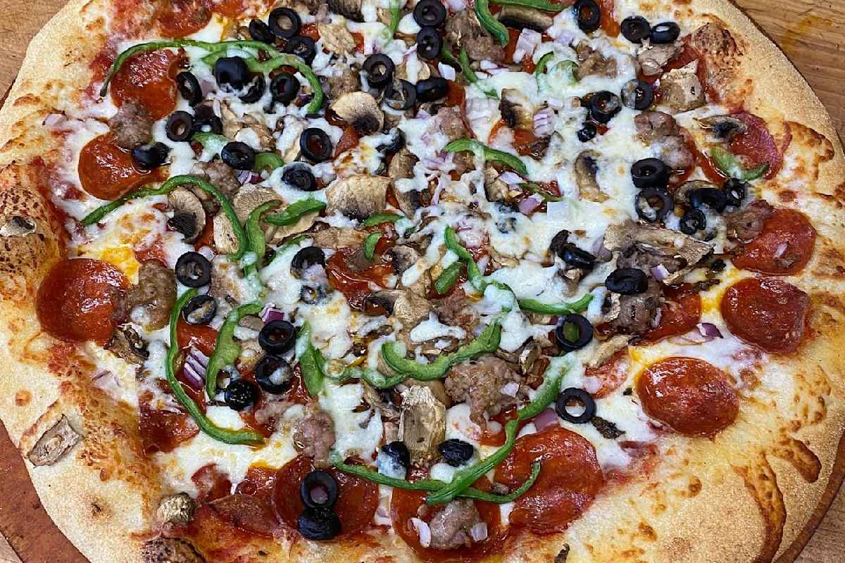 Arizona Pizza Company Deli & Market - Tempe, AZ Restaurant | Menu ...