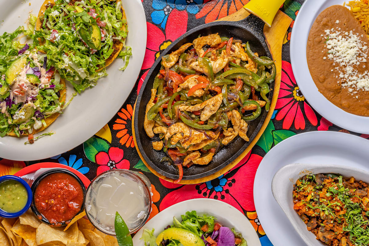 Cafe Corazon - Milwaukee, WI Restaurant | Menu + Delivery | Seamless