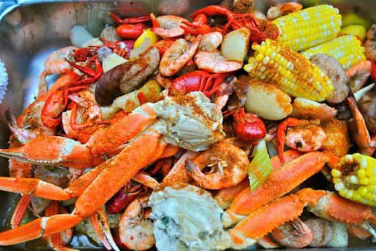 KING OCEAN CRAB Cajun Seafood, Sushi, and Japanese Food - Lansing, MI ...