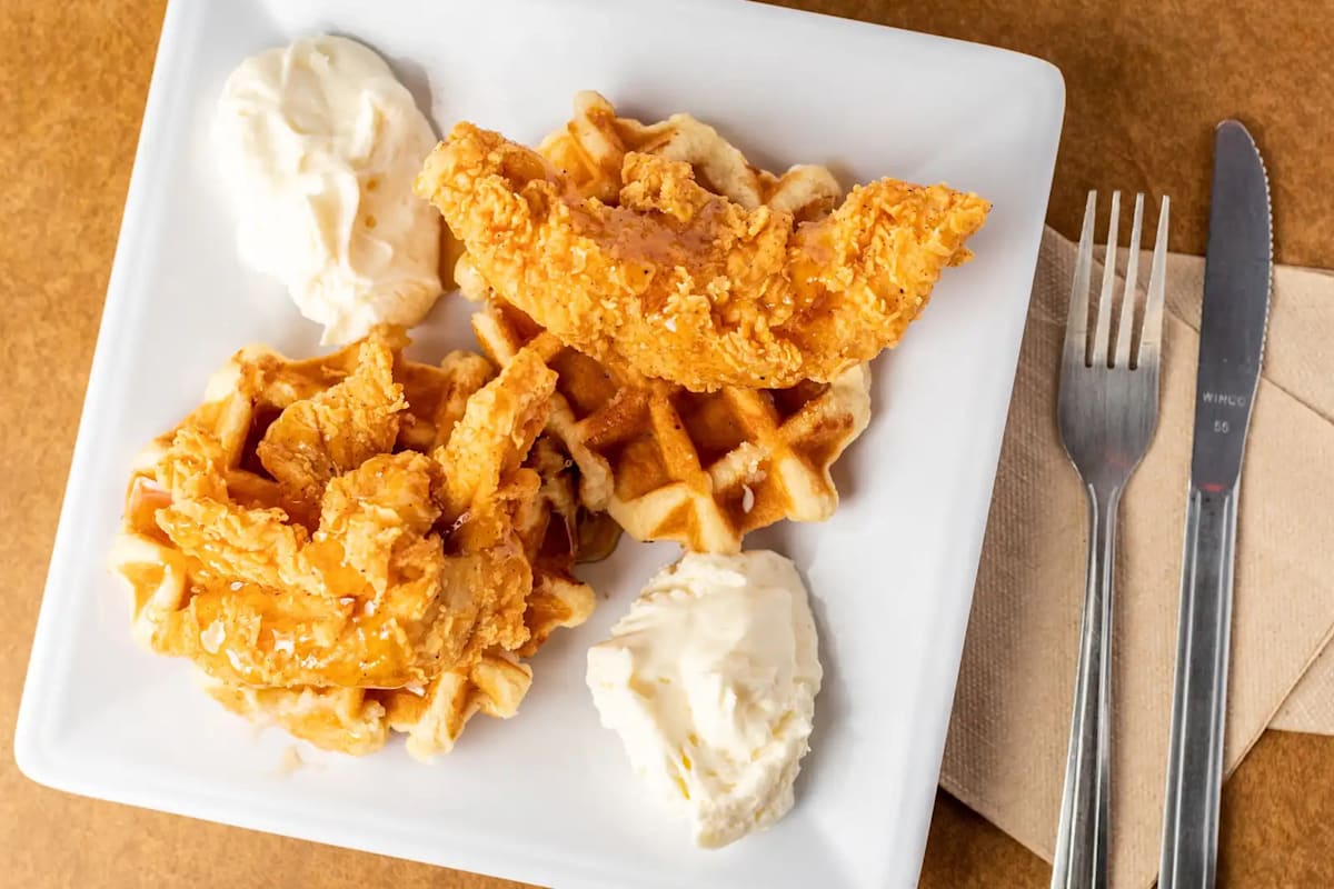 High Heat Sports Grill Delivery Menu | Order Online | 2239 E Fry Blvd ...