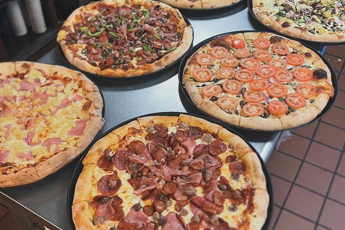David's Pizza Quail Lakes Delivery Menu | Order Online | 4755 Quail ...