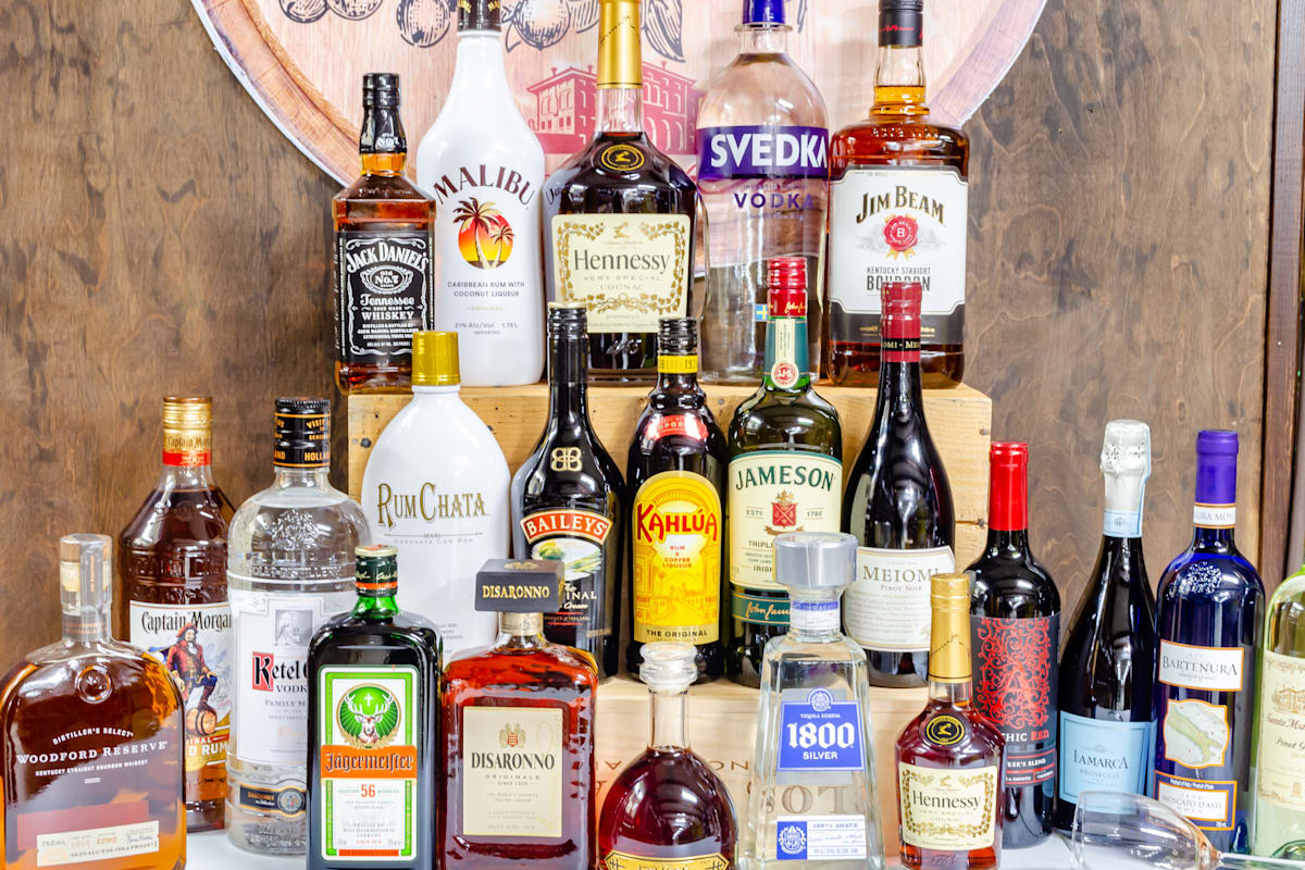 Liquorama Delivery Menu | Order Online | 3999 Albany Post Rd Hyde Park ...